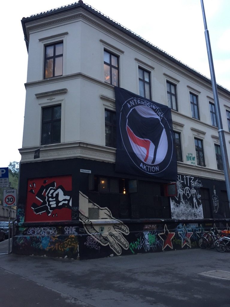 AFA Sverige: Antifascistisk Aksjon – 25 år av kamp – Antifascistisk Aktion